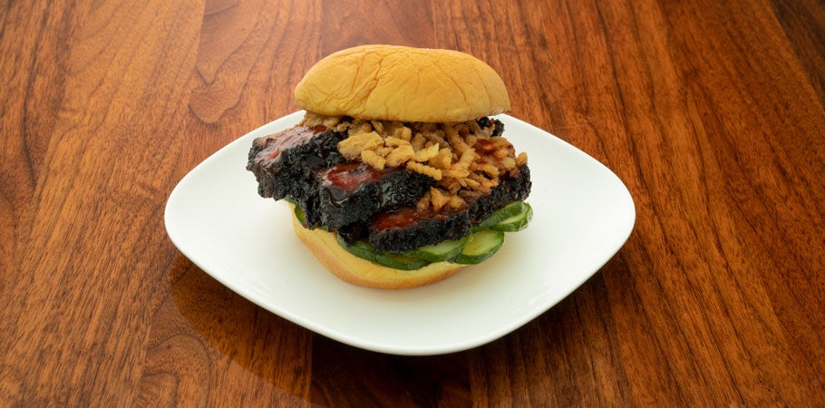Pig Beach | Concessions and bars | Barclays Center
